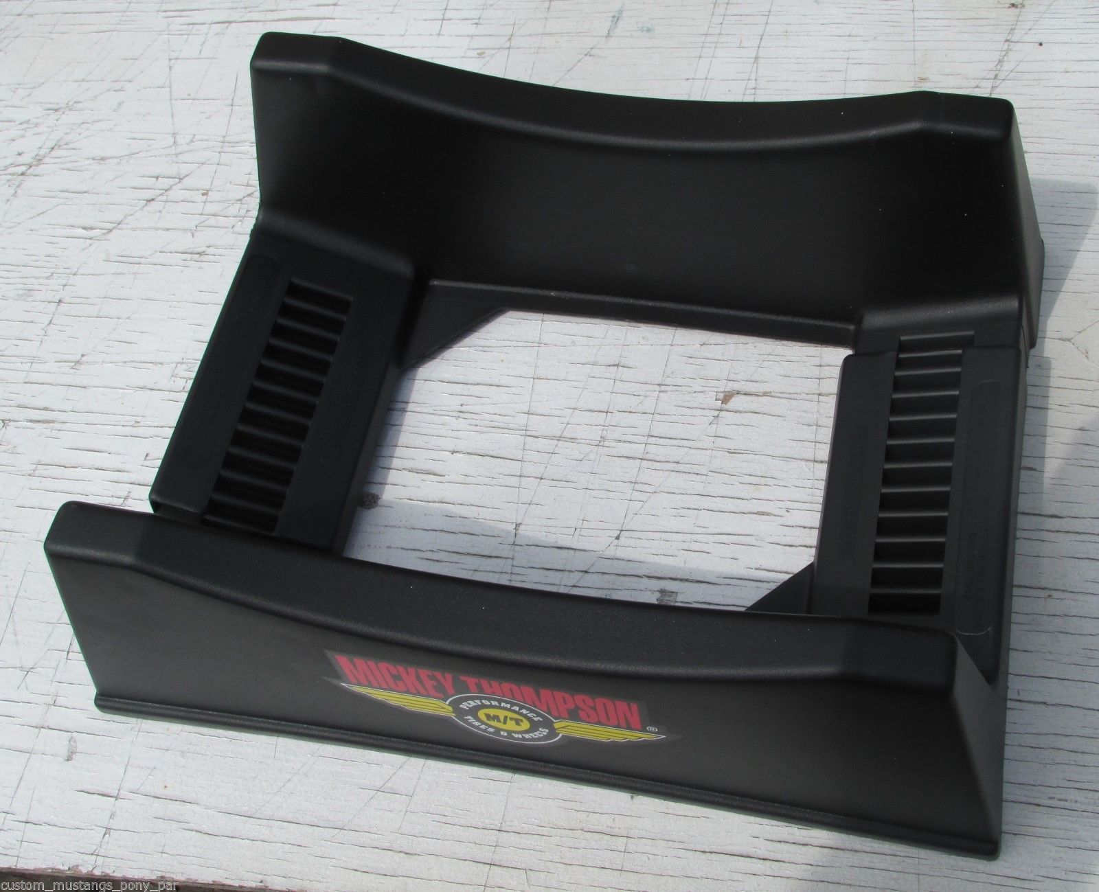 Mickey Thompson P550 Mickey Thompson Tyre or Wheel Display Stand
