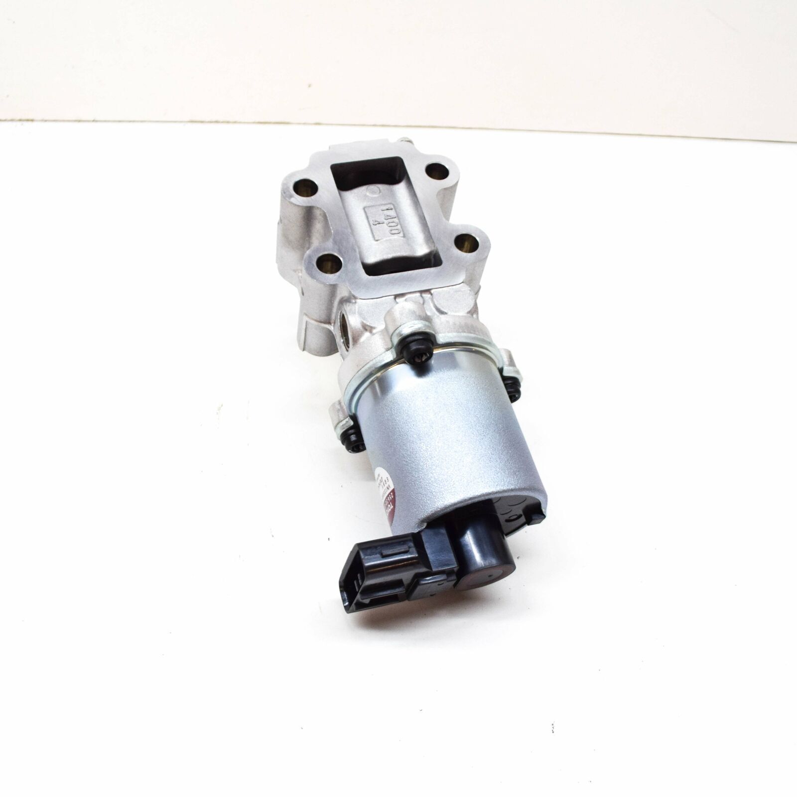 Toyota 25630-51011 Toyota Landcruiser Genuine EGR Valve 1VDFTV Diesel 4 ...