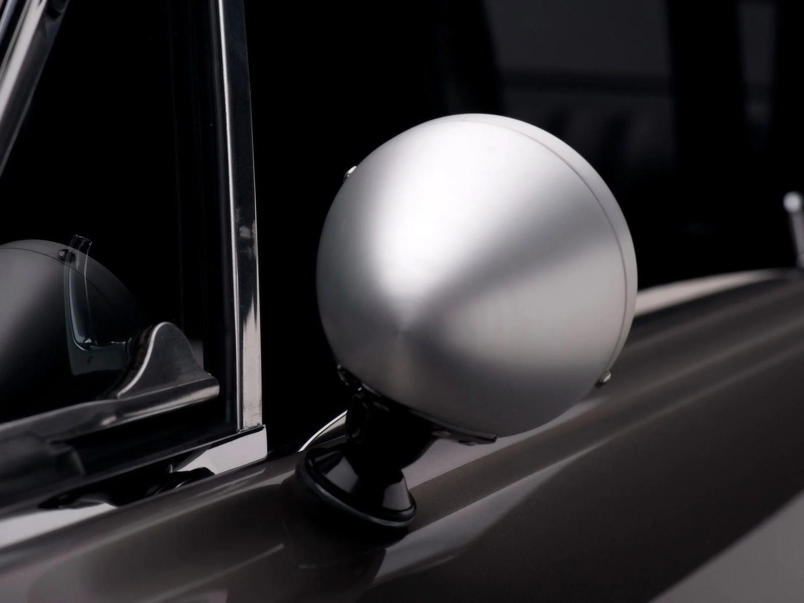 Custom Mustangs 17696-XX Raydyot Style Mirror